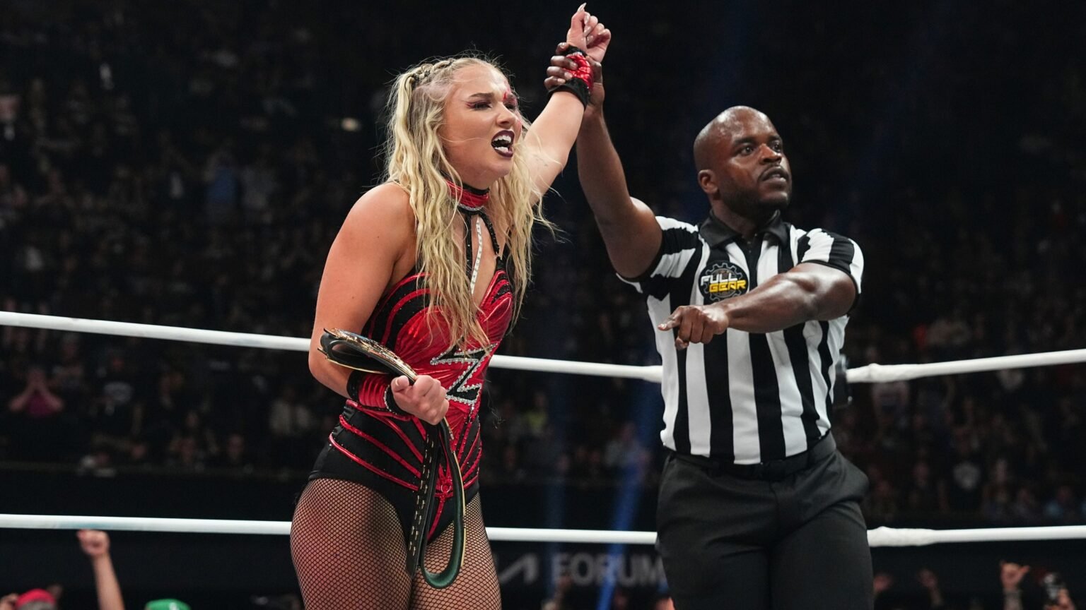 Julia Hart se torna a campeã mais jovem da AEW — WrestleBR